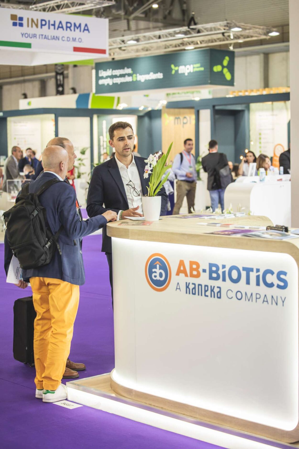 Deep Dive at Vitafoods Europe 2025 — AB-BIOTICS